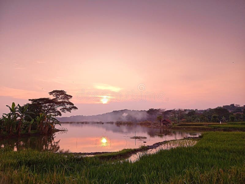 Sunrise Near Setu Dam with Sun Reflection Stock Photo - Image of ...