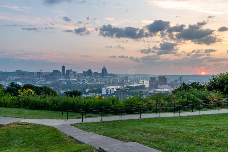Sunrise Over Cincinnati from Devou Park Stock Image - Image of downtown ...