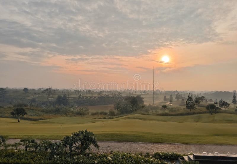 Sunrise Over the Cold and Dewy Golf Course Stock Image - Image of ...