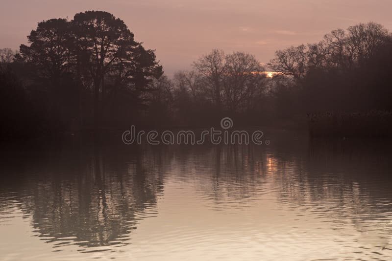 Sunrise Over the Ornamental Lake on Southampton Common Stock Image ...