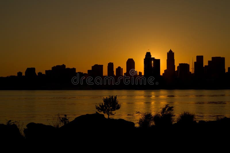 Sunrise Over Seattle Skyline Along Puget Sound Stock Image - Image of ...