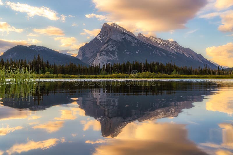 Sunrise Reflections on Vermilion Lakes Stock Image - Image of travel ...