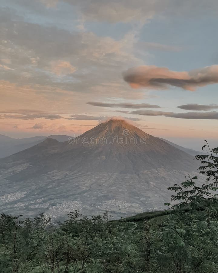 Sumbing Mountain, at Magelang Stock Image - Image of magelang, alami ...