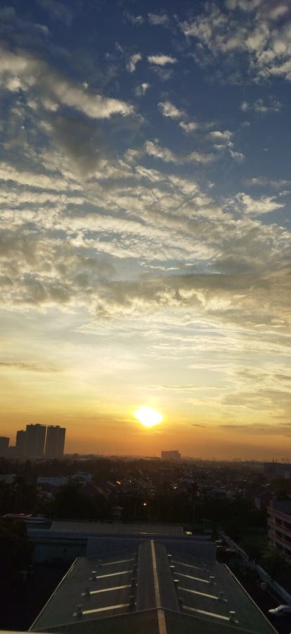 Sunrise Top Building Perfect Skyline Stock Image - Image of dawn, dusk ...