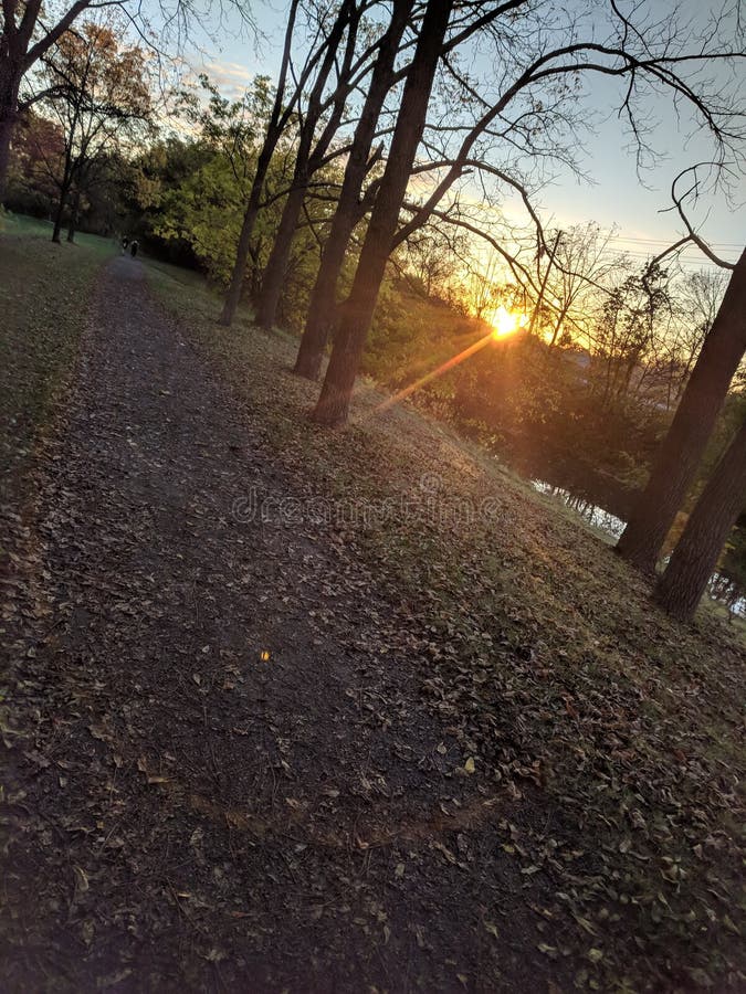 Sunrise stock image. Image of autumn, sunrise, pretty - 136720103