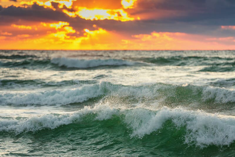 Sunrise Wave. Ocean Waves Crashing Onto The Shore Stock Photo - Image ...