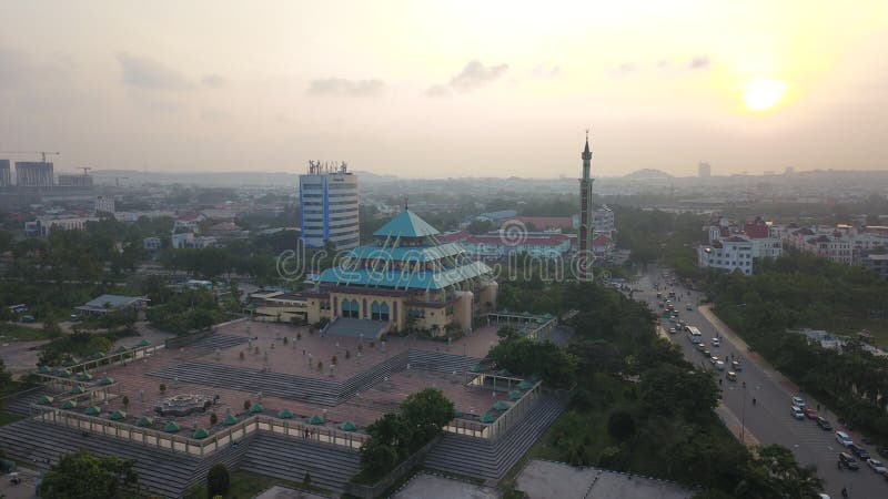 Sunset Batam 2018 and the Great Mosque, Batam Island, Indonesia ...