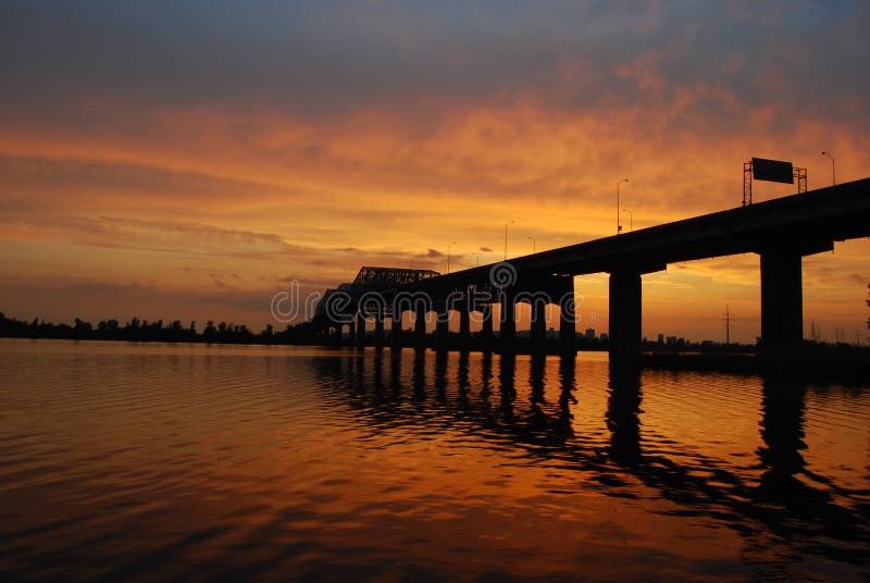 Sunset behind bridge stock image. Image of sunset, cartier - 10125643