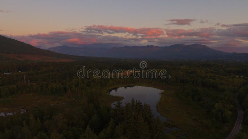 Sunset in the Cascade Mountains Stock Image - Image of travel, valley ...