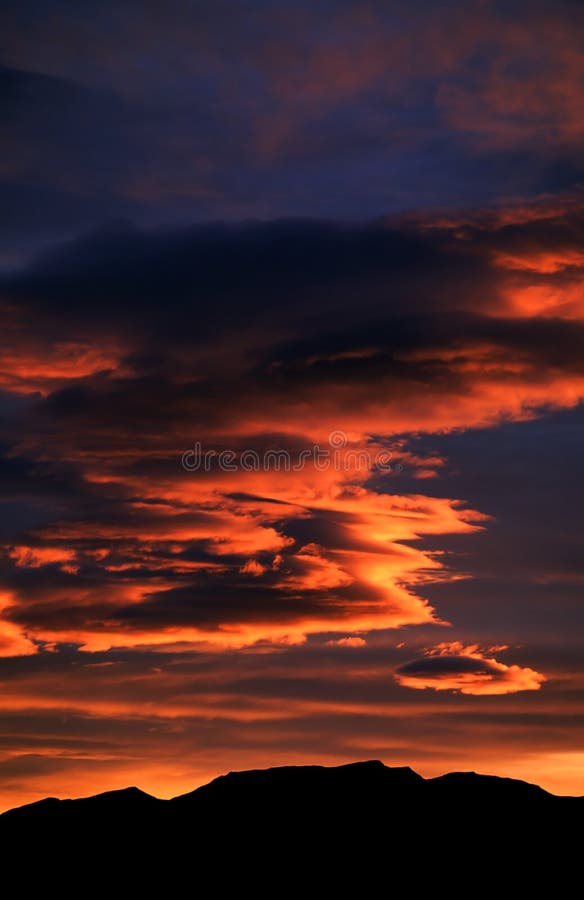 Sunset cloud stock photo. Image of dawn, glare, breathtaking - 2220622