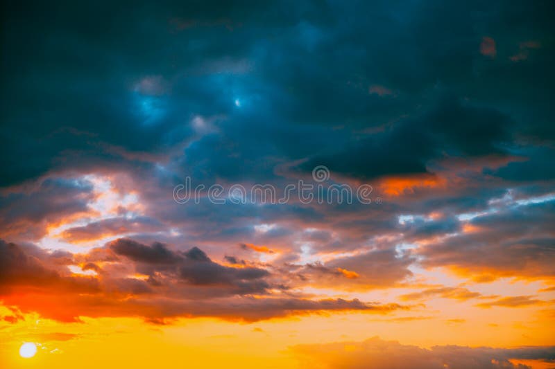 Cloudy sky with sunrays stock image. Image of cloud, outdoors - 12786499