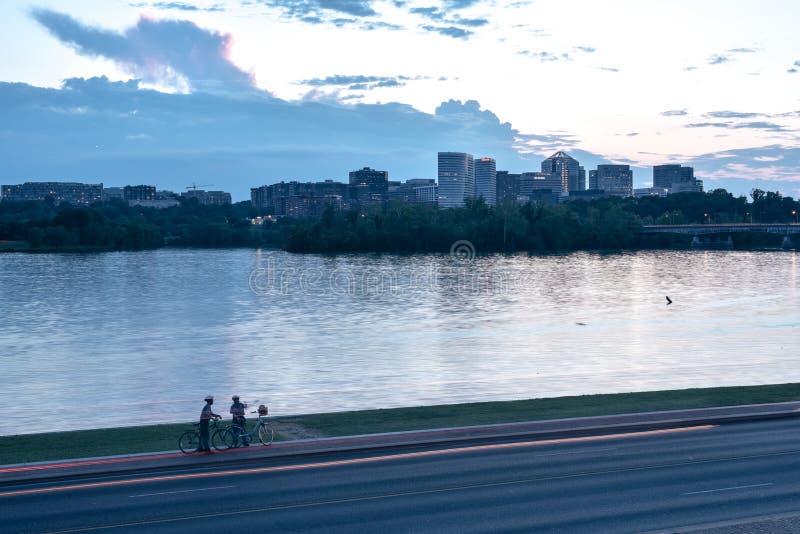 Sunset in DC editorial stock image. Image of buildings - 92990709