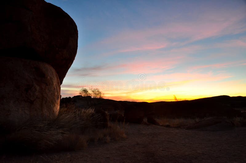 Sunset at the Devil S Marbles Stock Photo - Image of northern, park ...