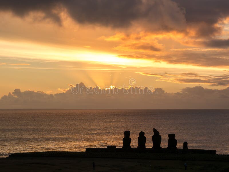 Sunset in Easter Island stock image. Image of indigenous - 85143091