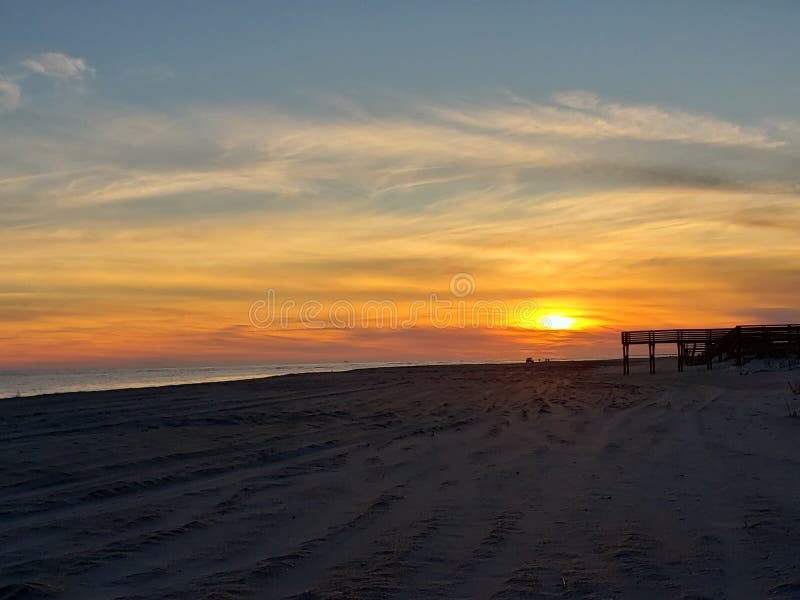 Sunset on Emerald Isle Beach Stock Image - Image of ocean, isle: 173981957