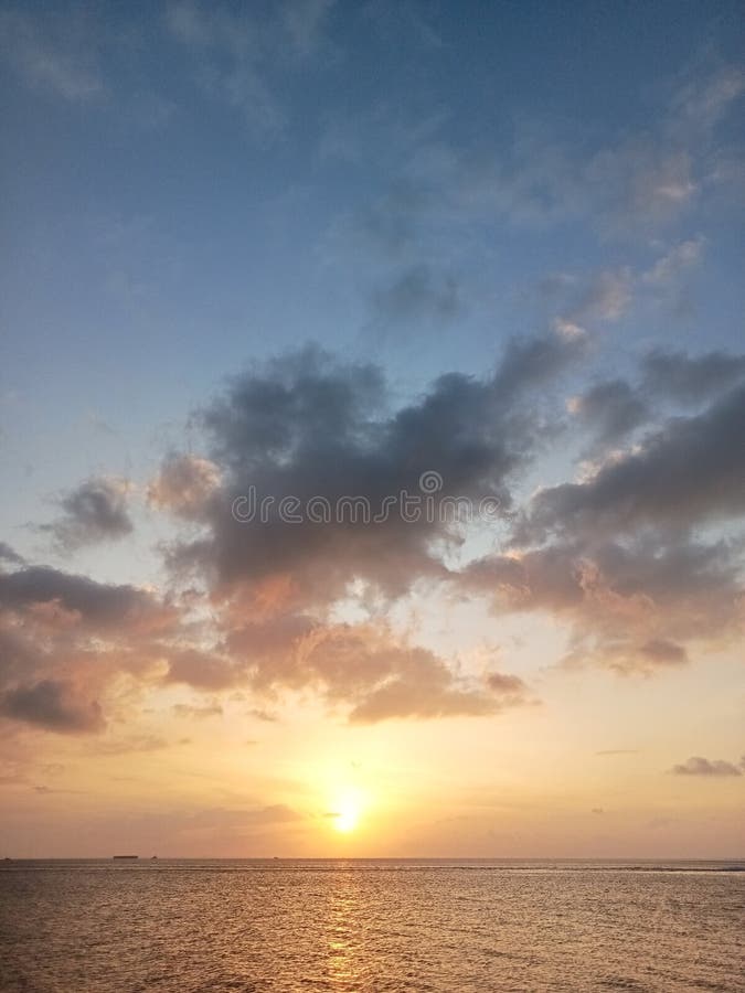 The Sunset in the Evening is a Soothing and Incredibly Beautiful Sight ...