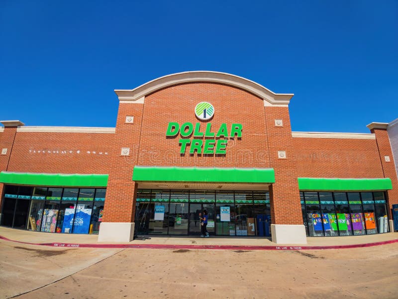 Sunset Exterior View of the Dollar Tree Store Editorial Photo - Image ...