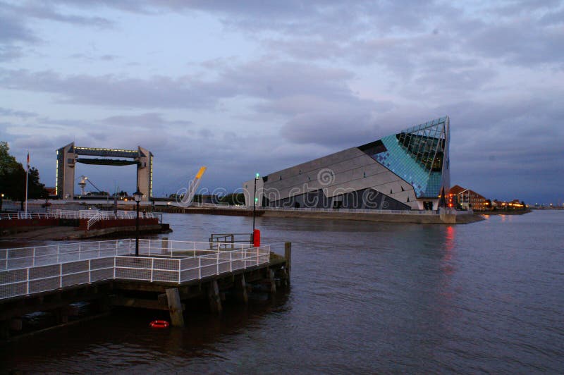 Sunset on the Humber Estuary, Kingston upon Hull Editorial Stock Image ...
