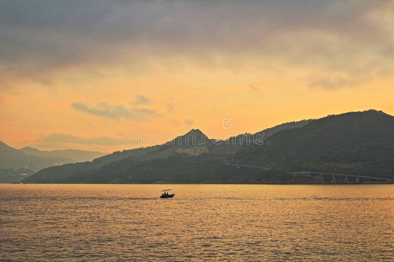 Sunset at Junk Bay, Tseung Kwan O Bay Editorial Stock Image - Image of ...
