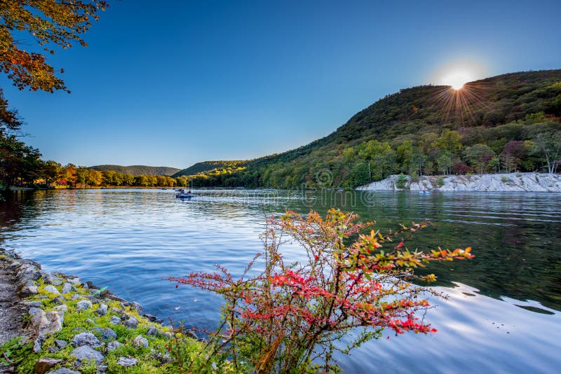 Mountain fall colors stock image. Image of mountains, wilderness - 267513