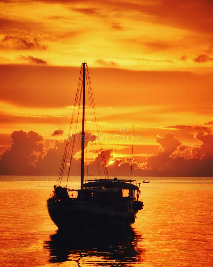 Sunset Thailand editorial stock photo. Image of boat - 129331703