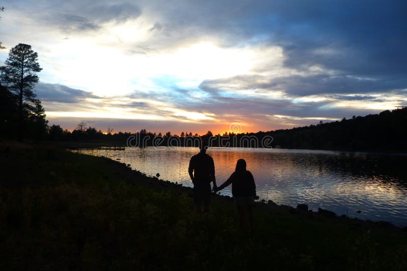 Sunset Lake editorial image. Image of rimcampground - 100813660