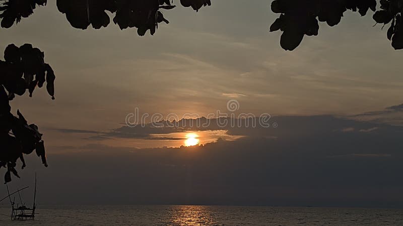 Sunset Light of the Ocean View in the Beach Stock Image - Image of ...