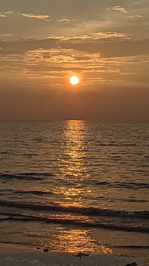 Sunset Light of the Ocean View in the Beach Stock Image - Image of ...