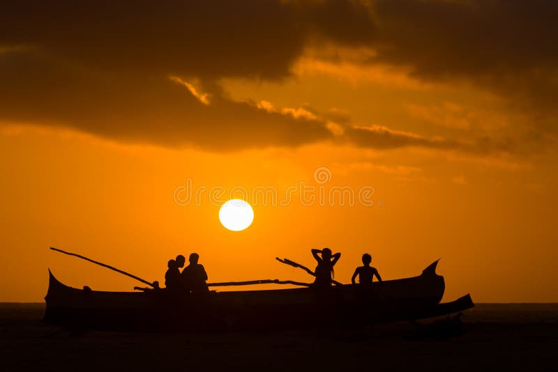 Sunset on malagasy dugout editorial stock image. Image of cloud - 29607654