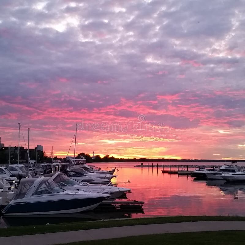 Sailing on a Beautiful Night Stock Image - Image of dusk, lake: 14806795
