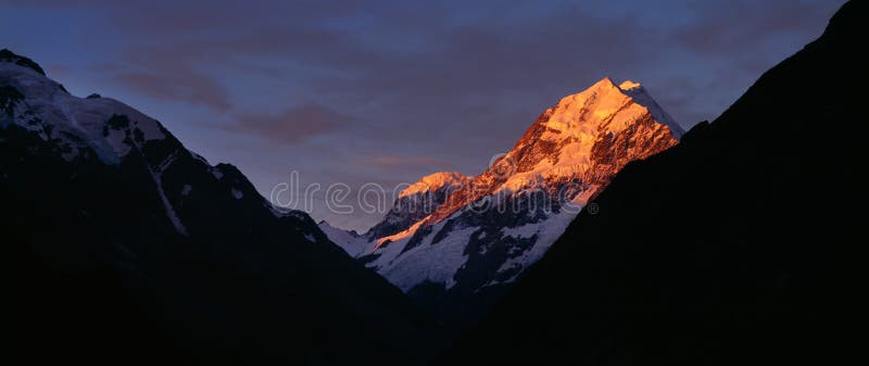 Sunset on Mount Cook stock photo. Image of melting, cook - 9052472