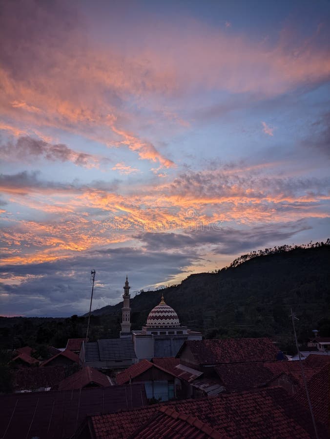 Sunset on Mount Willis in Indonesia Jawa Timur Stock Image - Image of ...