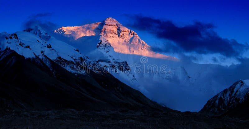Everest Sunset stock image. Image of mountain, climbing - 4227659