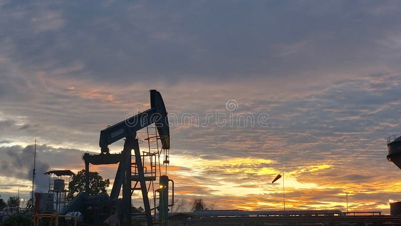Sunset at Oil Field editorial stock image. Image of coast - 271408859