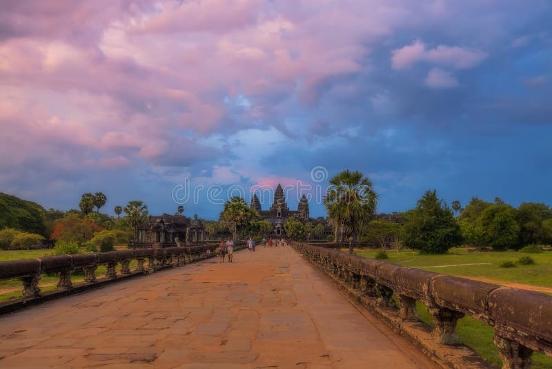 Sunset over Angkor Wat stock image. Image of grand, buddhism - 41199907