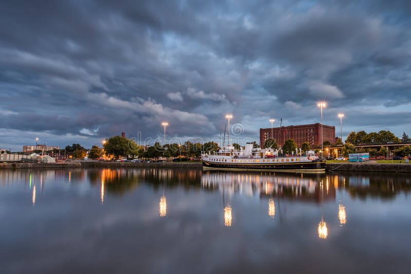 Sunset over Bristol stock photo. Image of river, historical - 100345320