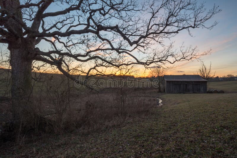 Sunset Over Kentucky Barn Usa Stock Photo - Image of morning, barn ...