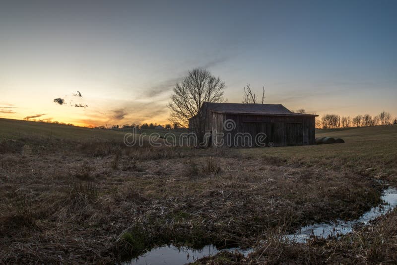 Sunset Over Kentucky Barn Usa Stock Image - Image of sunlight, evening ...