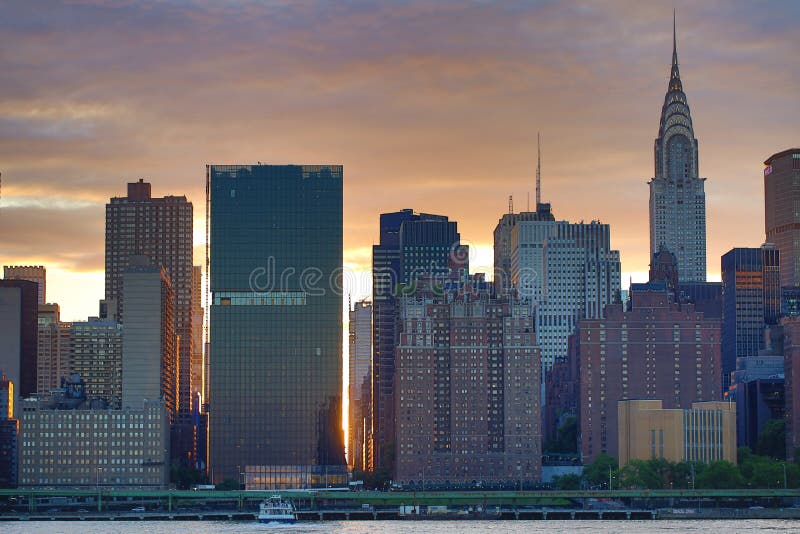 Sunset Over Manhattan Skyline. Editorial Photography - Image of ...