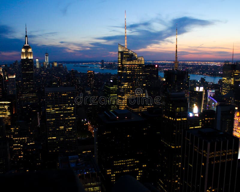 Sunset over Manhattan editorial photo. Image of buildings - 67881456