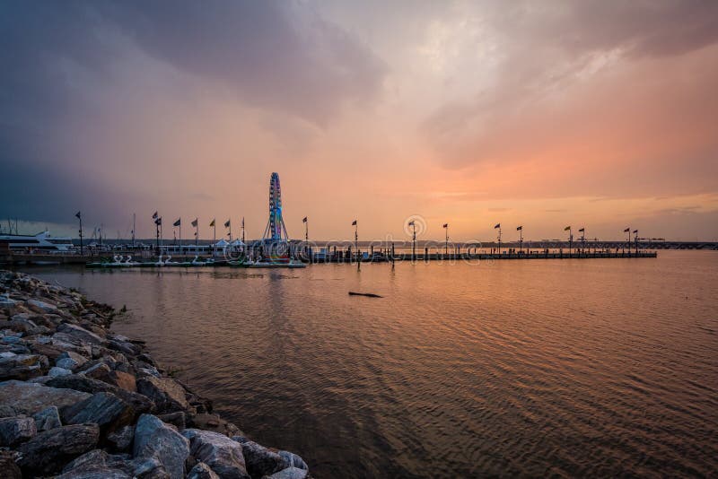 Sunset Over the Potomac River, in National Harbor, Maryland. Editorial ...