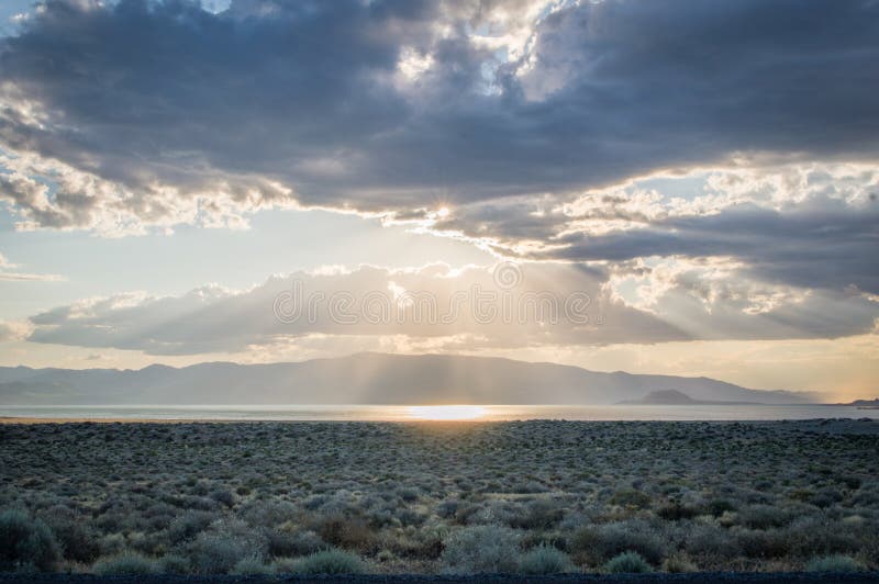 Sunset Over Pyramid Lake stock image. Image of sunset - 153924039