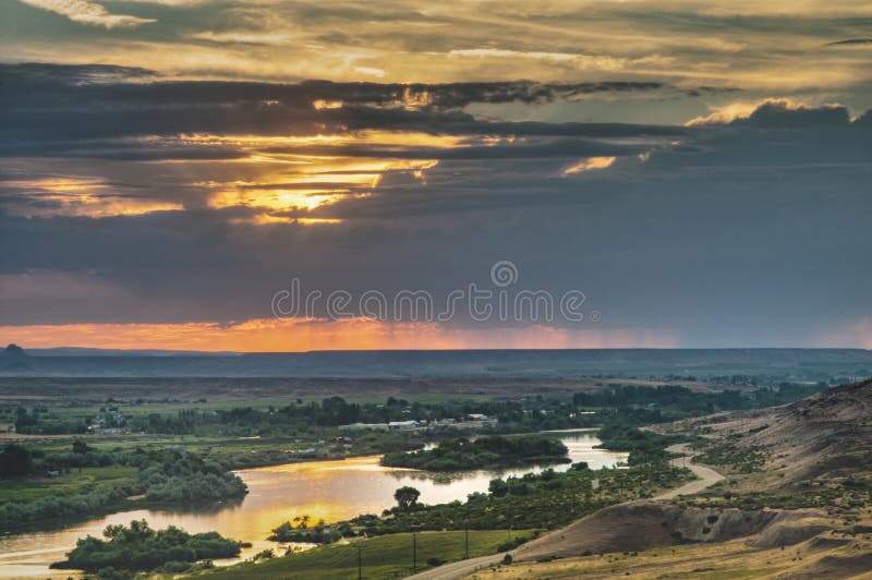 Sunset on the Snake River stock image. Image of tetons - 32866405