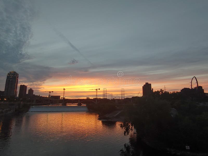 Sunset Over Stone Arch Bridge Stock Image - Image of minneapolis, stone ...