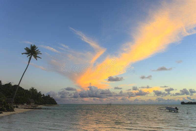 Ocean Sunset Polynesia Tahiti Landscape Stock Photos - Download 501 ...