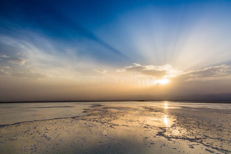 Sunset Reflecting on the Salt Flats in Danakil Depression, Ethiop Stock ...