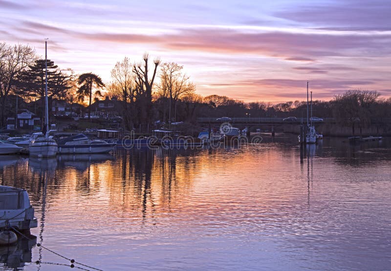 Sunset on the River Avon Christchurch Editorial Photo - Image of ...