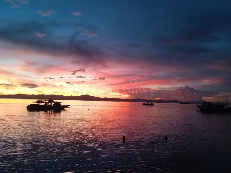 Sunset Scenery Appreciation Stock Photo - Image of evening, afterglow ...