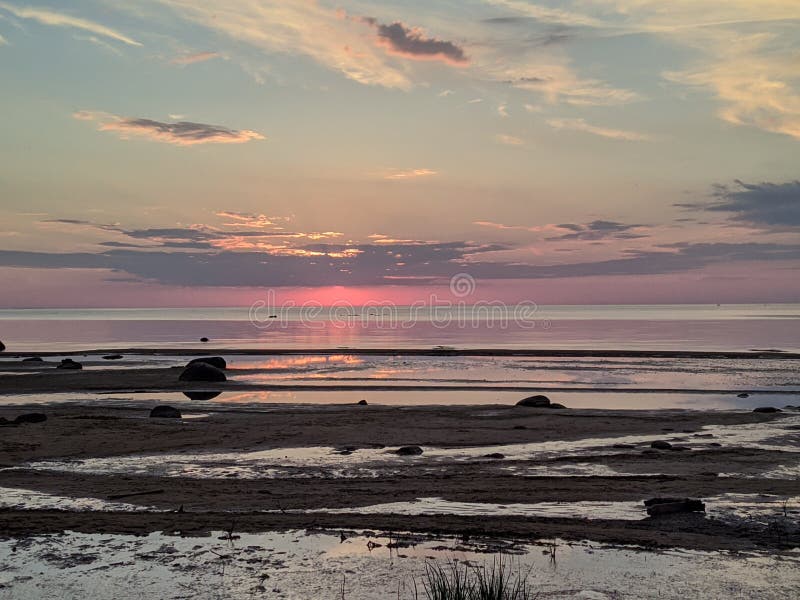 Sunset on the Sea and Skyline with a Smooth Gradient Transition in the ...