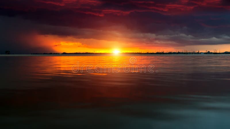 Sunset Sky at the Lake Under the Red Cloud Stock Image - Image of climate, peak: 280825135